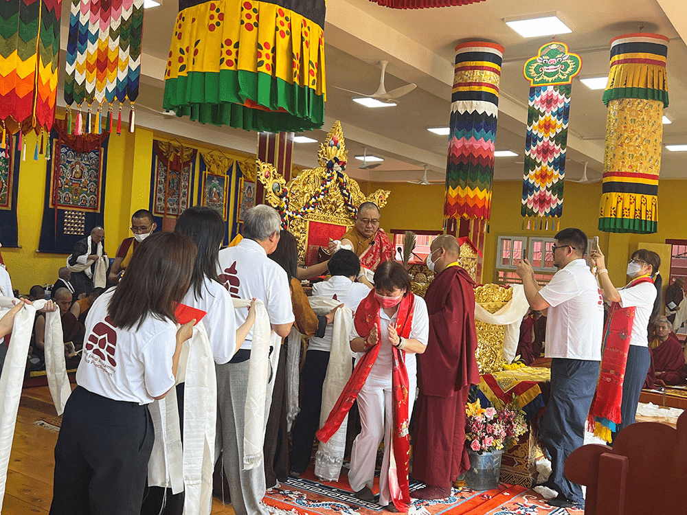 Guru Rinpoche: The Lotus-Born Enlightened Being Who Transformed Bhutan ...